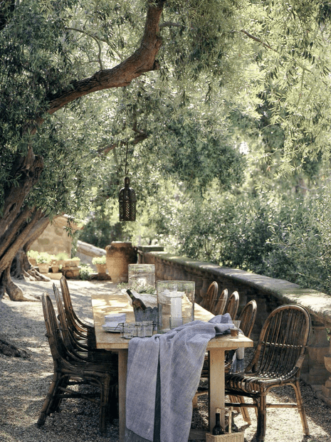 MY 5 FAVORITE OUTDOOR DINING ROOMS | The Long Table